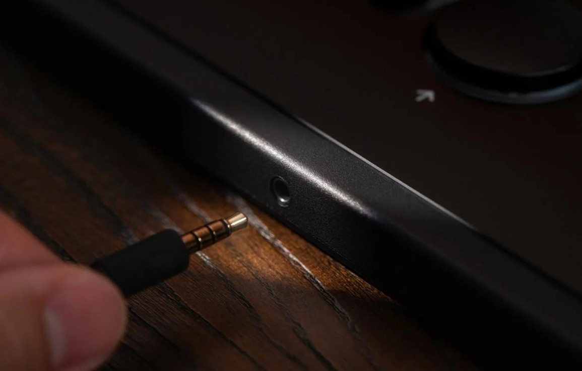 8BitDo Unveils Paper Thin Xbox Arcade Controller With All-Button Layout ...